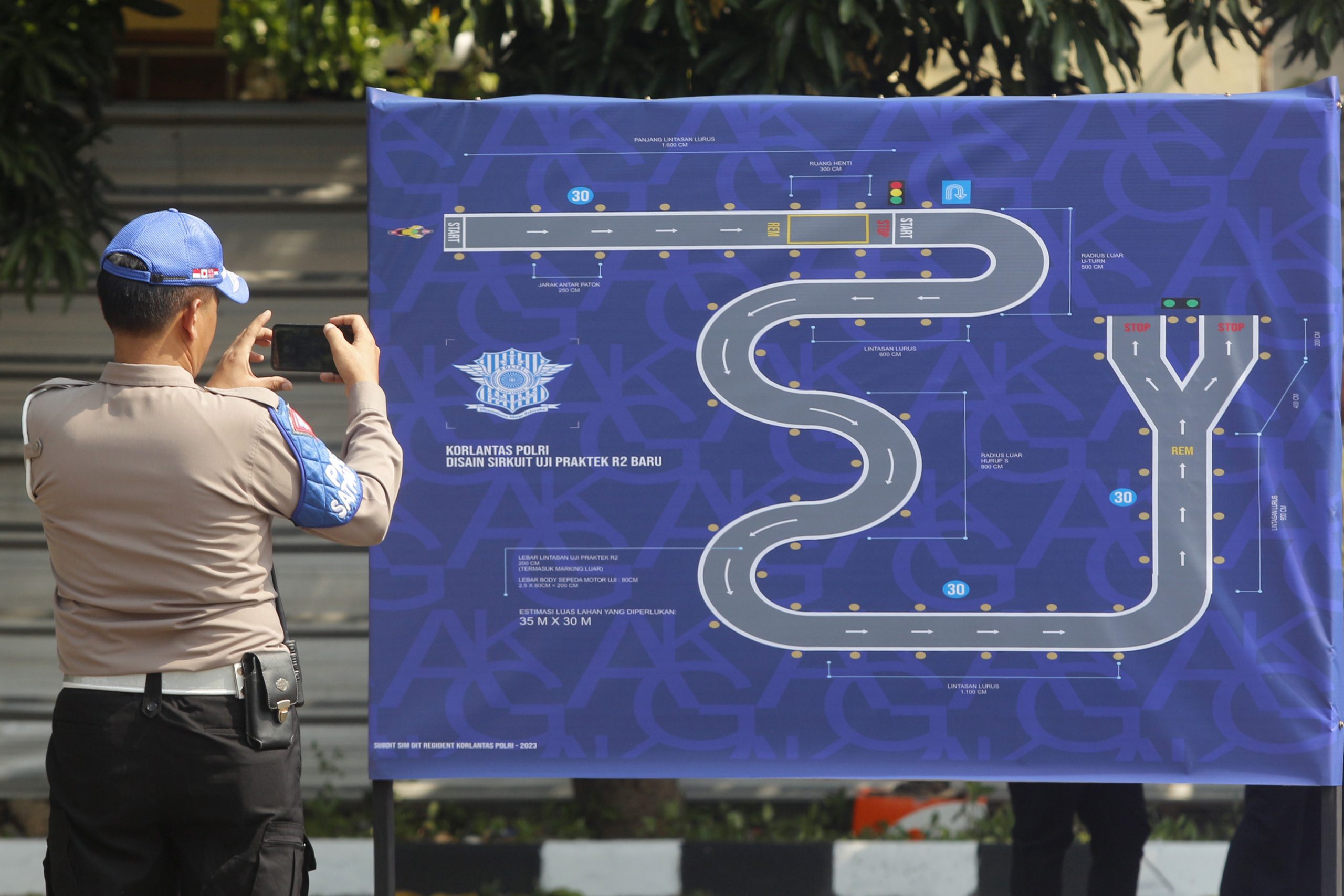 Melihat Uji Coba Ujian Praktik SIM C Terbaru - Berita dan Foto dari ...